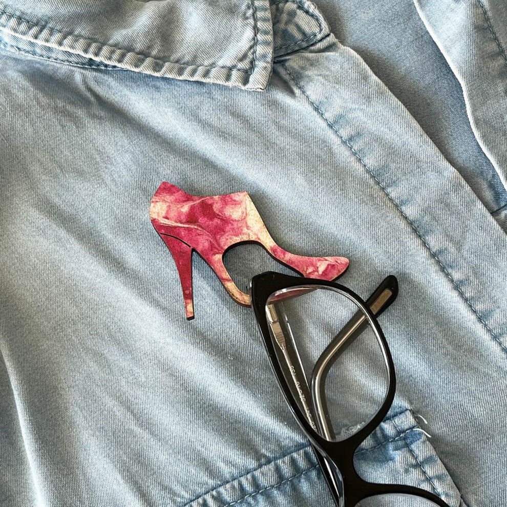 High Heel Shoe Glasses Brooch (6 Colors) – Beechworth Sisters